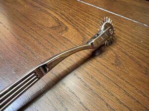 The 3 Best Pinwheels for BDSM [Actually Tested] - Bedbible.com