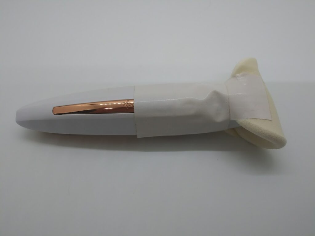 How to Make a Tongue Toy (5 DIY Ideas) | Bedbible.com