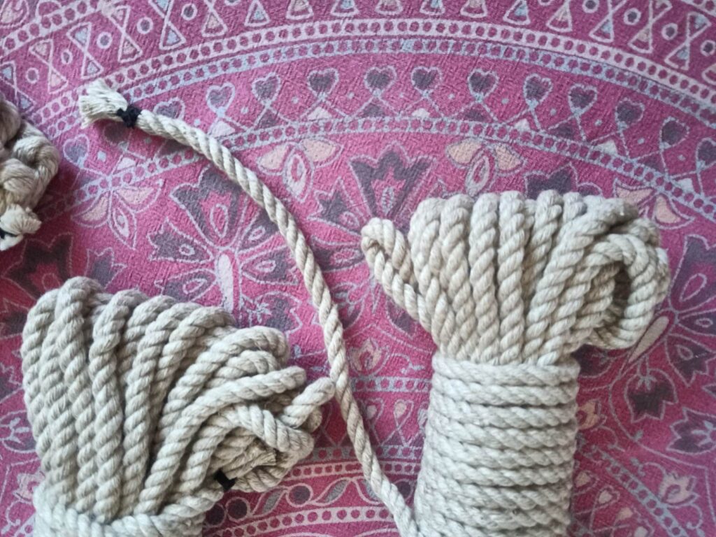 Kink Bind & Tie Initiation Kit Review [Tried & Tested]