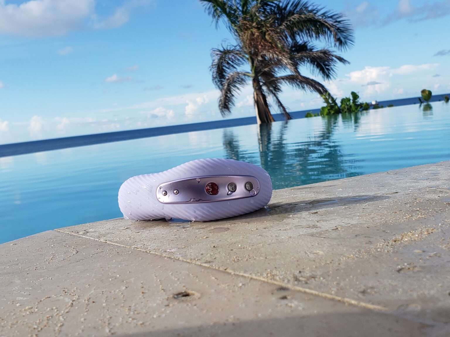 The 6 Best Lay On Vibrators [Actually Tested] - Bedbible.com