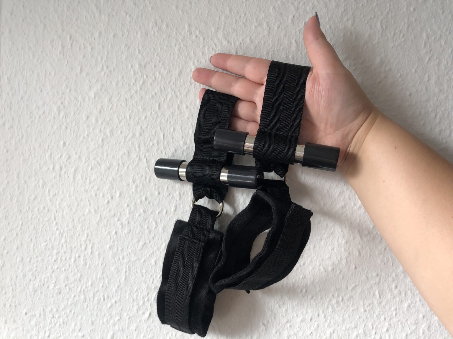 3 Best Over Door Restraints [Actually Tested] - Bedbible.com