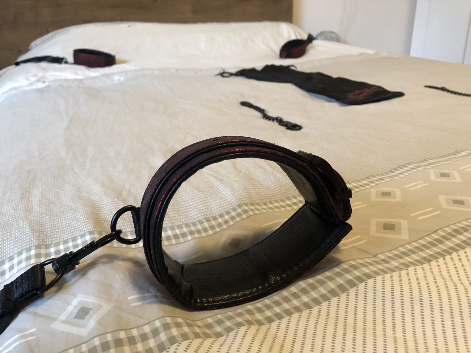 Fifty Shades Of Grey Sweet Anticipation Under Mattress Restraint Set