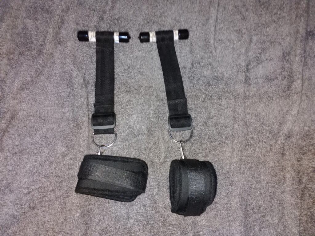 Bondage Boutique Over-the-Door Restraints Review [Tried & Tested]