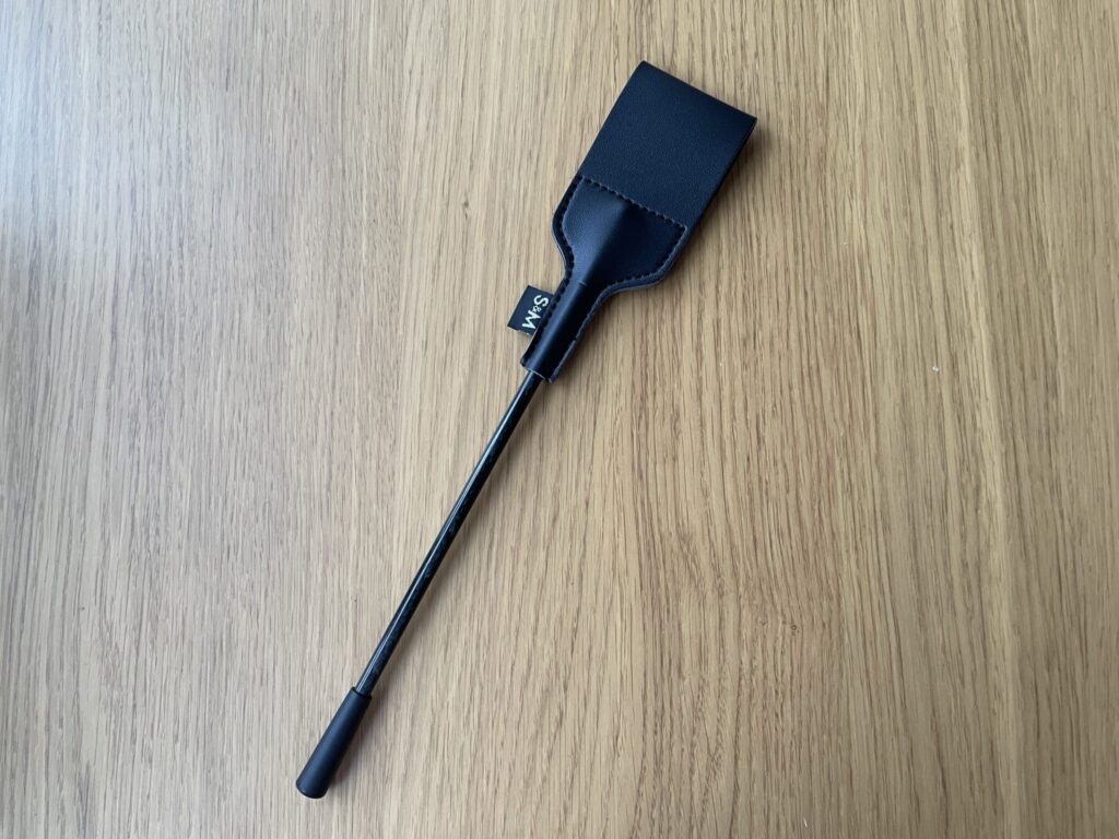 Sportsheets Sex & Mischief Mini Riding Crop Review [Tried & Tested]