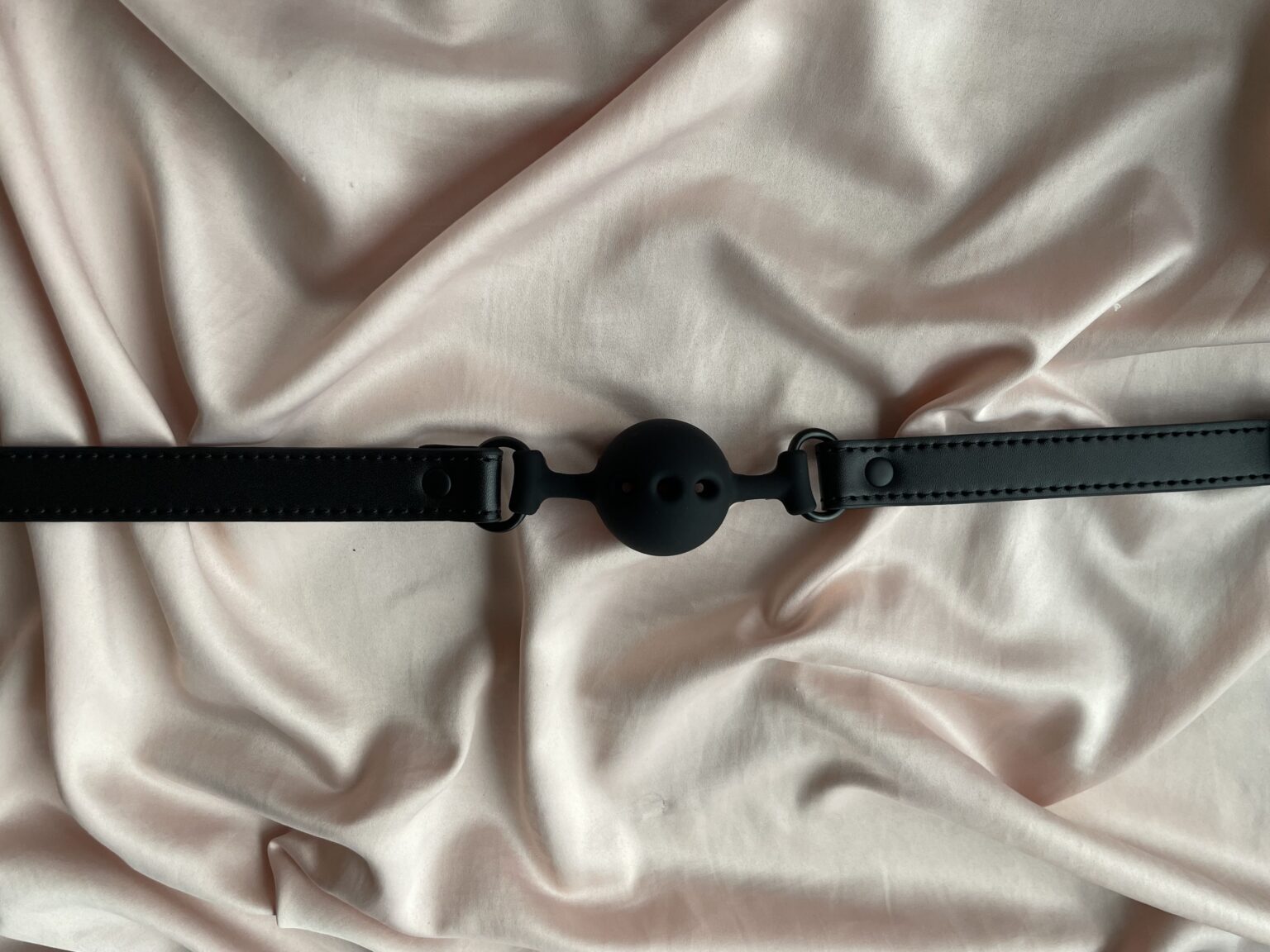 5 Best Ball Gags [Actually Tested] - Bedbible.com