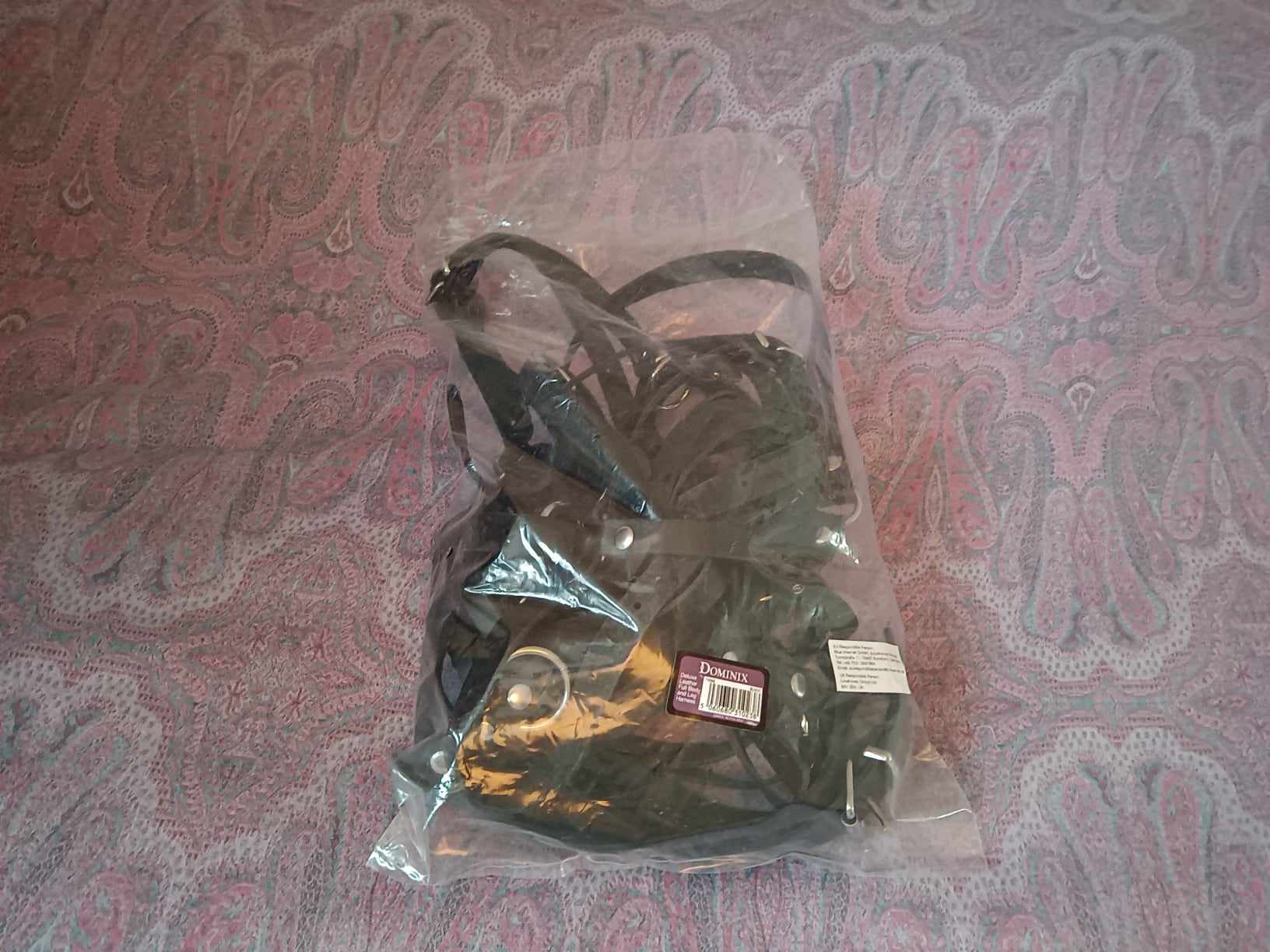 DOMINIX Deluxe Leather Full Body and Leg Harness Review [Tried & Tested]