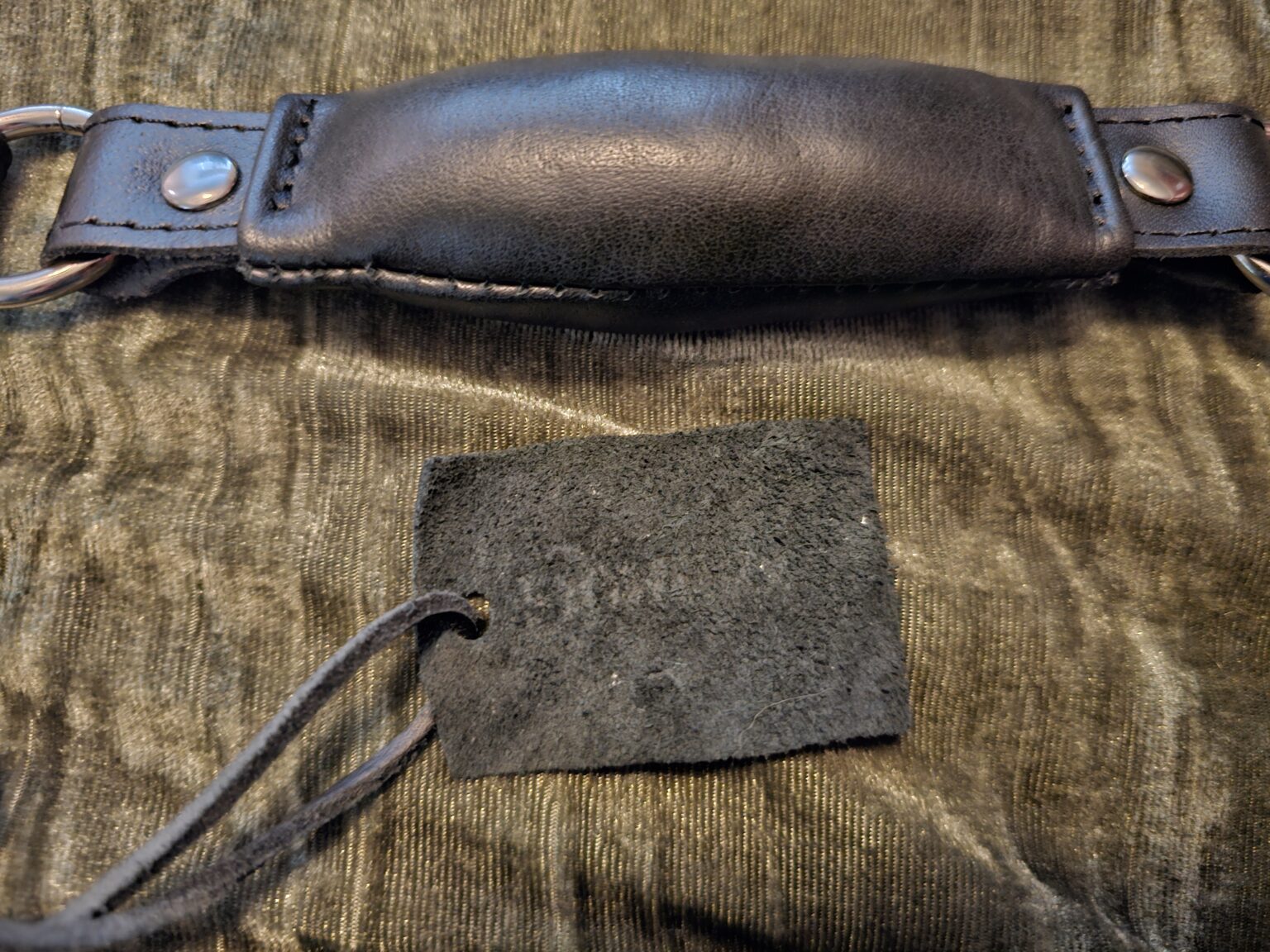 DOMINIX Deluxe Leather Bit Gag Review [Tried & Tested]