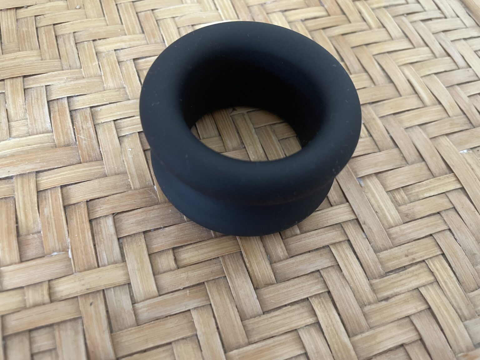 6 Best Ball Stretchers & Spreaders [Actually Tested] - Bedbible.com