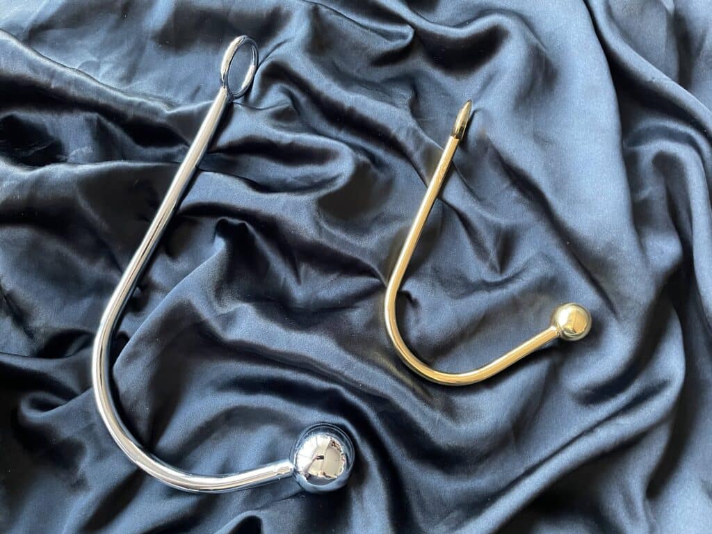 3 Best Anal Hooks [Actually Tested] - Bedbible.com